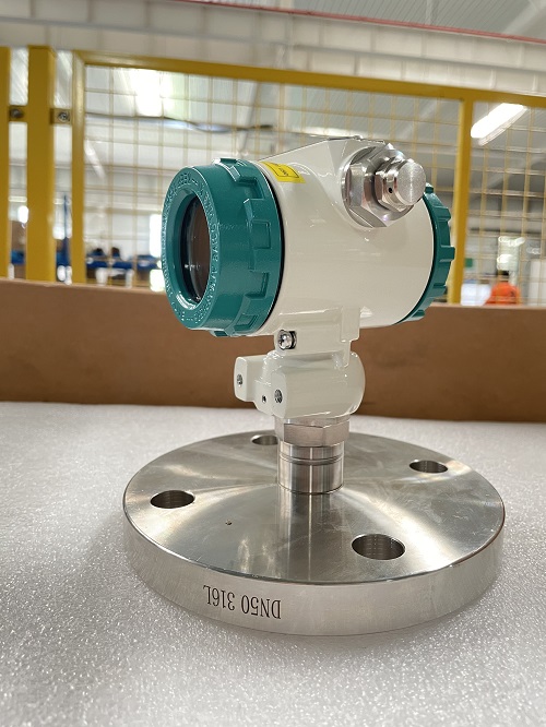 Q&T flange connection type pressure transmitter, designed to meet the ...